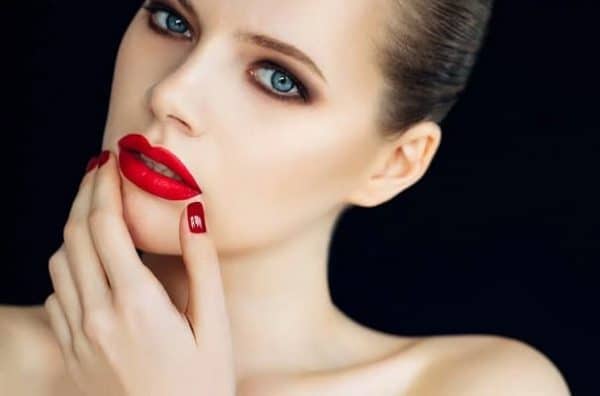 Best Red Lipstick for Fair Skin Tone & Perfect Shade for Blonde